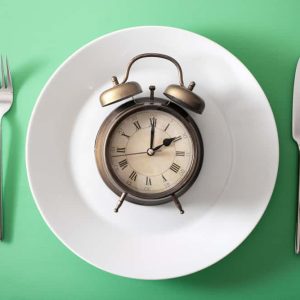 Intermittent Fasting - 8 Schema's + Tijden, Voordelen & Uitleg